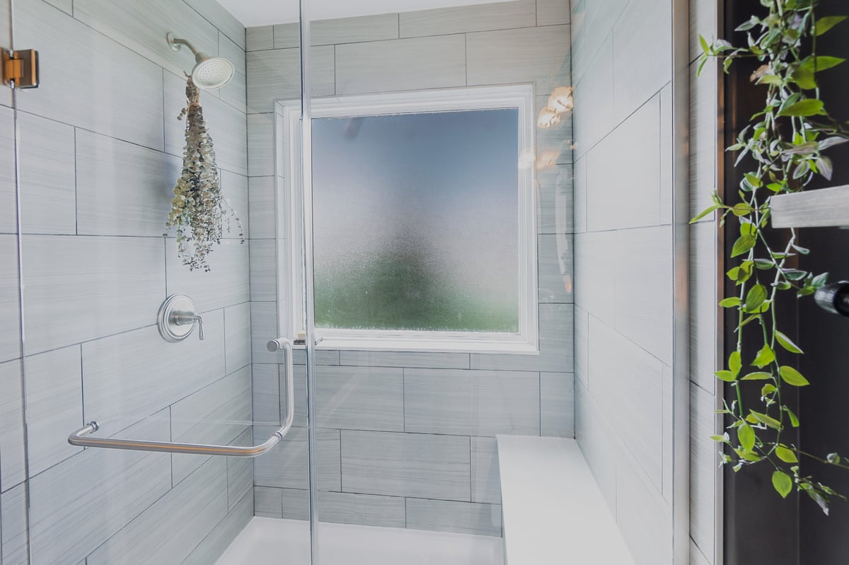 Alternatives to Tile Shower Walls: Tile vs. Solid Surface vs. Acrylic
